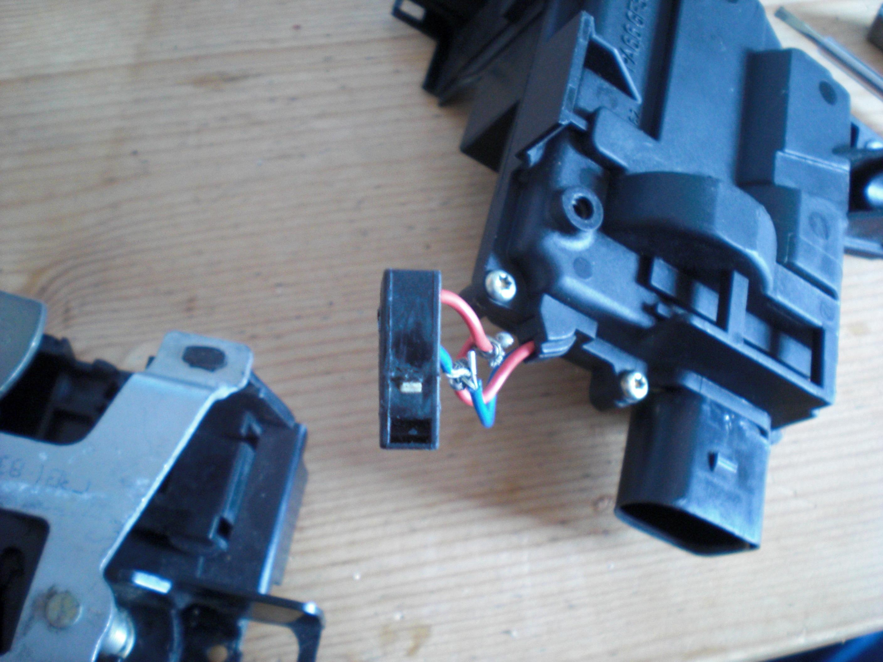 Contacteur porte / Module Confort : Problèmes Electriques ou ...