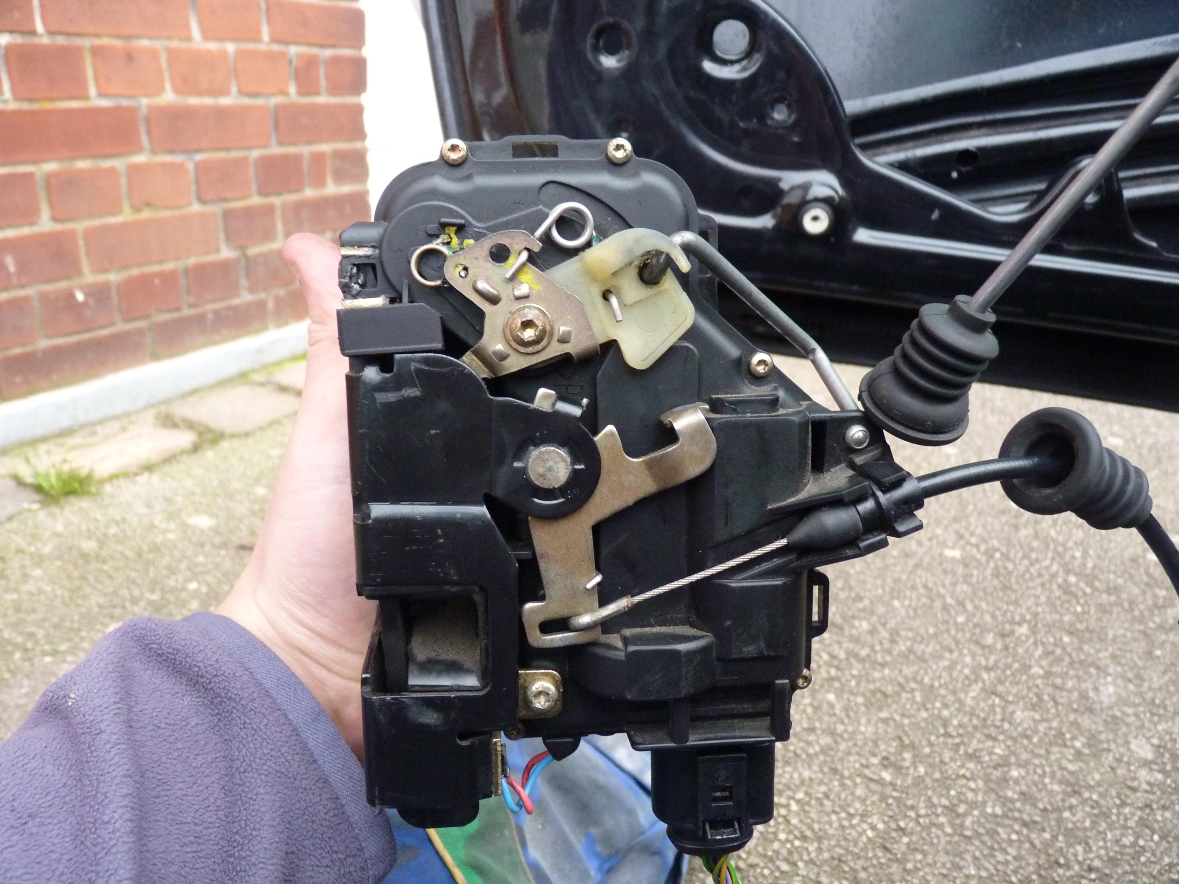 Contacteur porte / Module Confort : Problèmes Electriques ou ...