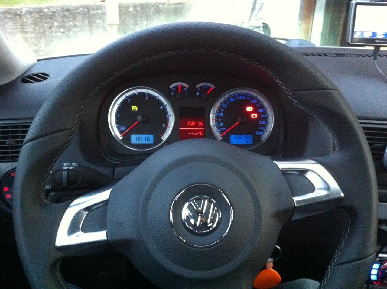 [VW Golf 4] TDI 100. Immo 3, volant golf 6, 2din.... : Garage des Golf ...
