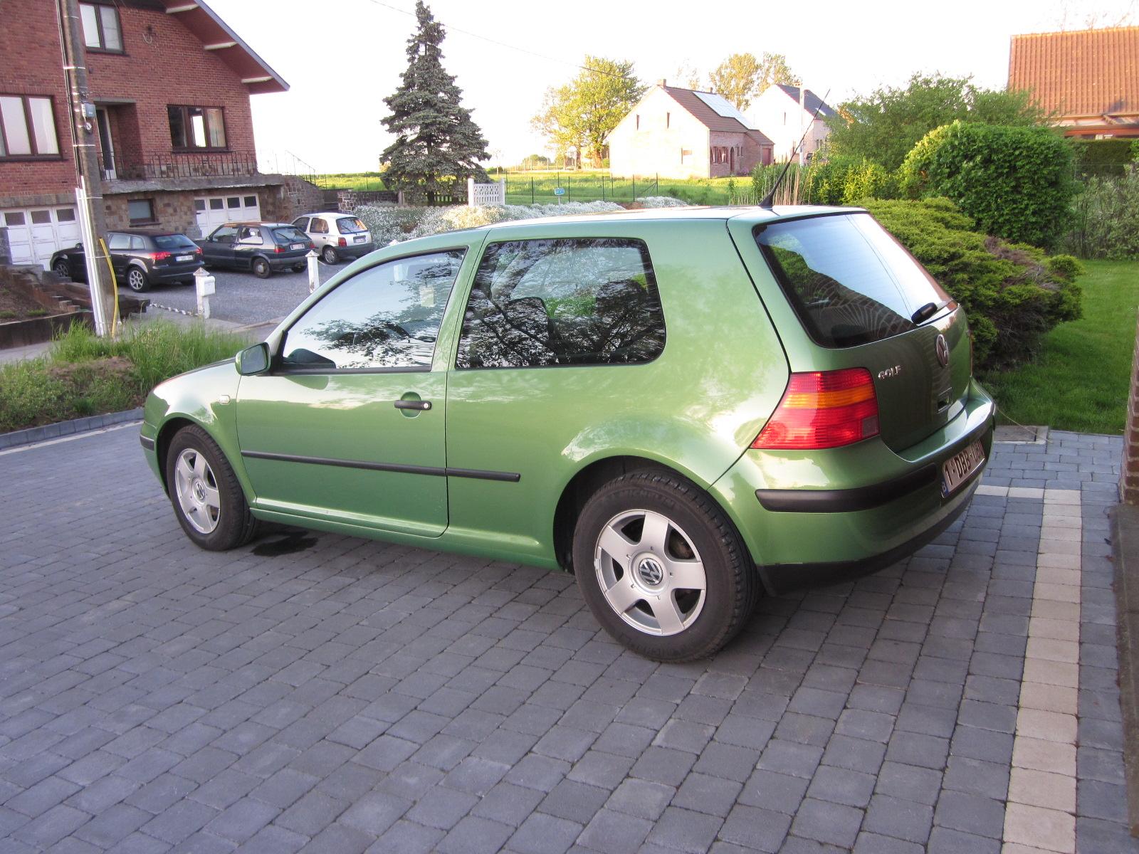 [GOLF IV] 90 Basis Cosmic 98 [Be] Sinistré :-( : Garage des Golf IV TDI ...